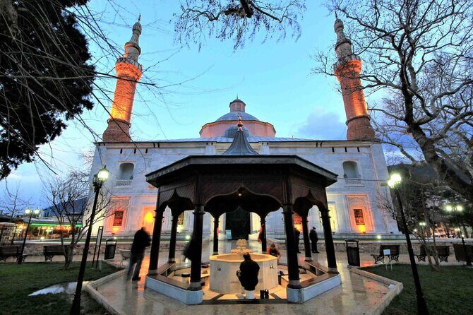Bursa and Uluda Tour from stanbul with Lunch & Cable Car - Historic Bursa: Tombs and Mosques