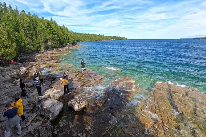 Bus to Grotto - Tobermory Flowerpot Island Cruise Bruce Peninsula - The Sum Up: Who Will Love This Tour?
