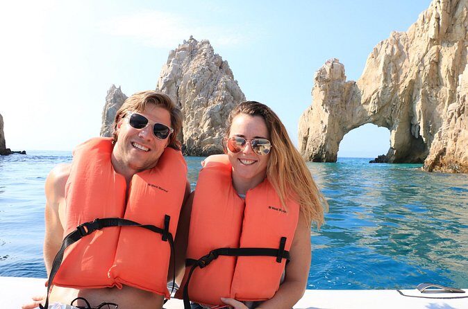 Cabo Arch Glass Bottom Boat: Hotel PICKUP, Arch & Lovers Beach - Authentic Insights from Reviewers