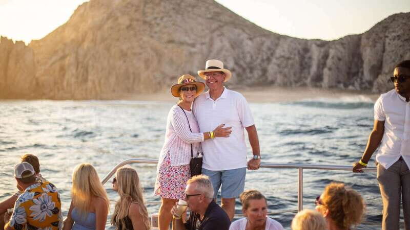 Cabo San Lucas: 2 Hour Sunset Cruise with Food and Wine - Key Points