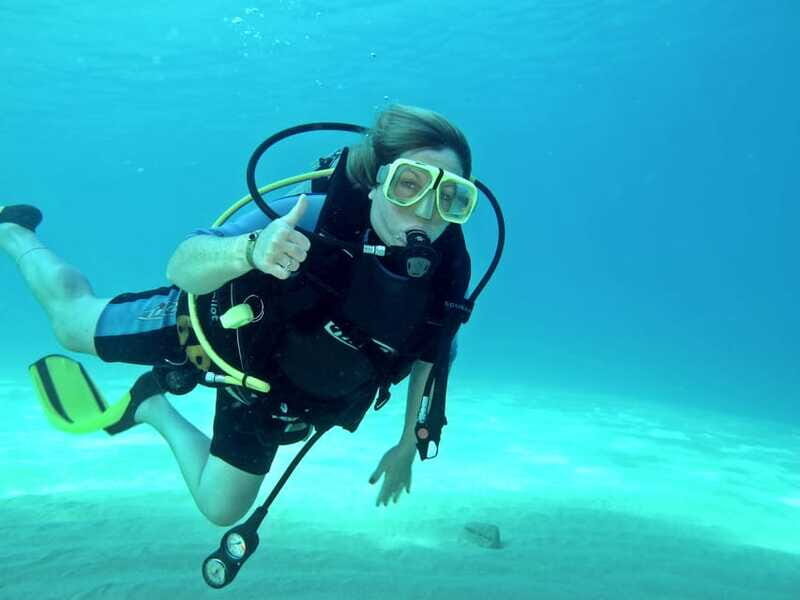Cabo San Lucas: Beginners Diving Experience w/ Water & Snack - An Introduction to the Experience
