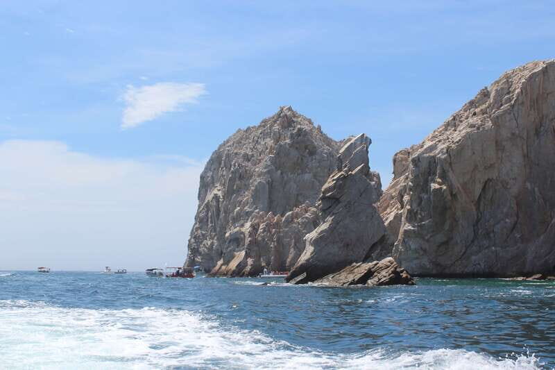 Cabo San Lucas: City Tour and Beach Day - Exploring the Highlights: What This Tour Offers