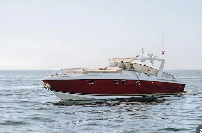 Cabo San Lucas Luxury Yacht to El Arco with Snorkeling Stop - FAQ