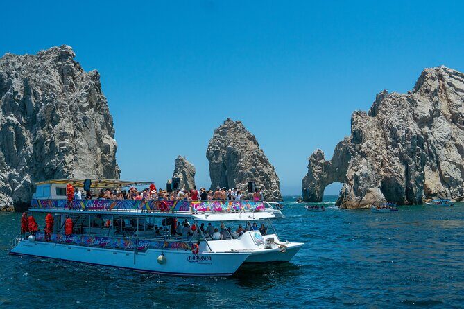 Cabo San Lucas Sunset Cruise Full dinner, open bar and transfer - Introduction