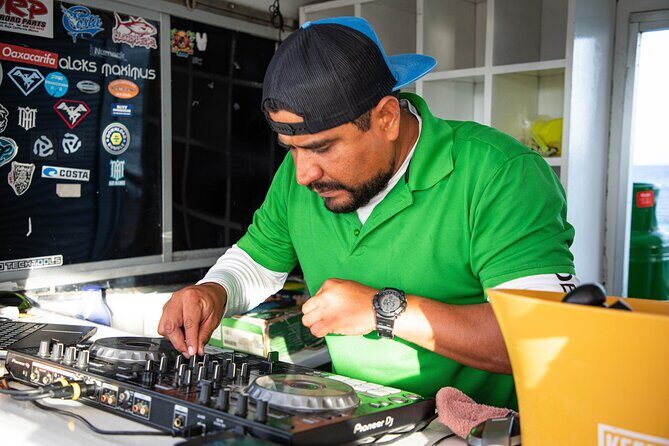 Cabo San Lucas Sunset Cruise Full dinner, open bar and transfer - Who Is This Tour Best For?