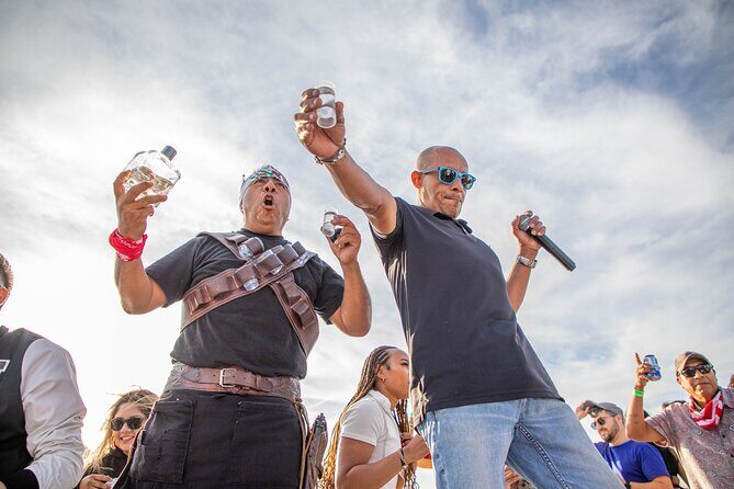 Cabo San Lucas Sunset Cruise Full dinner, open bar and transfer - FAQ