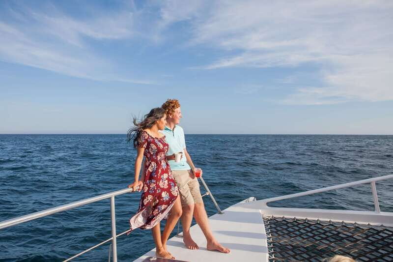 Cabo San Lucas: Sunset Cruise with Wine and Jazz - Setting Sail in Style: What the Experience Entails