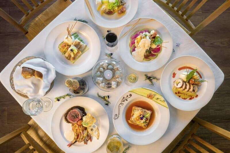 Cabo San Lucas: Sunset Premier Dinner & Show Cruise - Who Should Book This Experience?