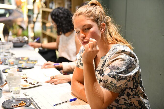 Cacao Chronicles: A Mexican Chocolate Tasting - A Closer Look at the Chocolate Experience