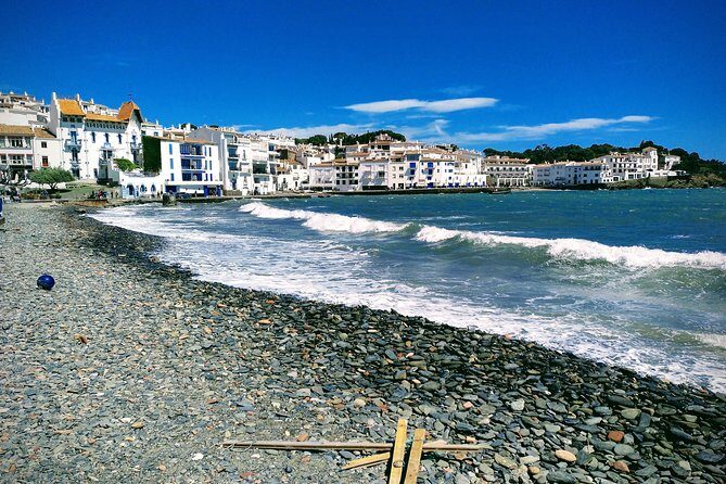 Cadaques and St Pere de Rodes Monastery small group from Girona - Who Should Consider This Tour?