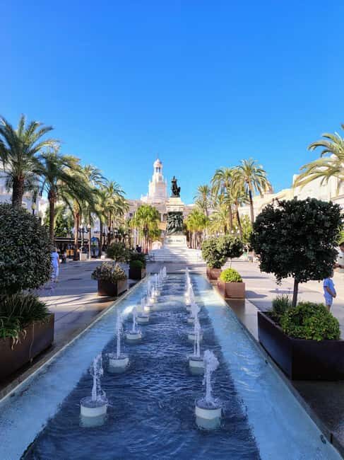Cádiz: 90-Minute Essentials Walking Tour with Local Guide - Who Should Book This Tour?