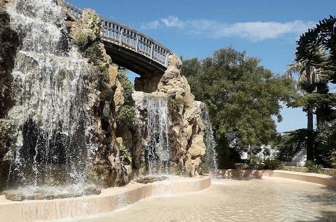 Cadiz Private Walking Tour - Who Should Book This Tour?