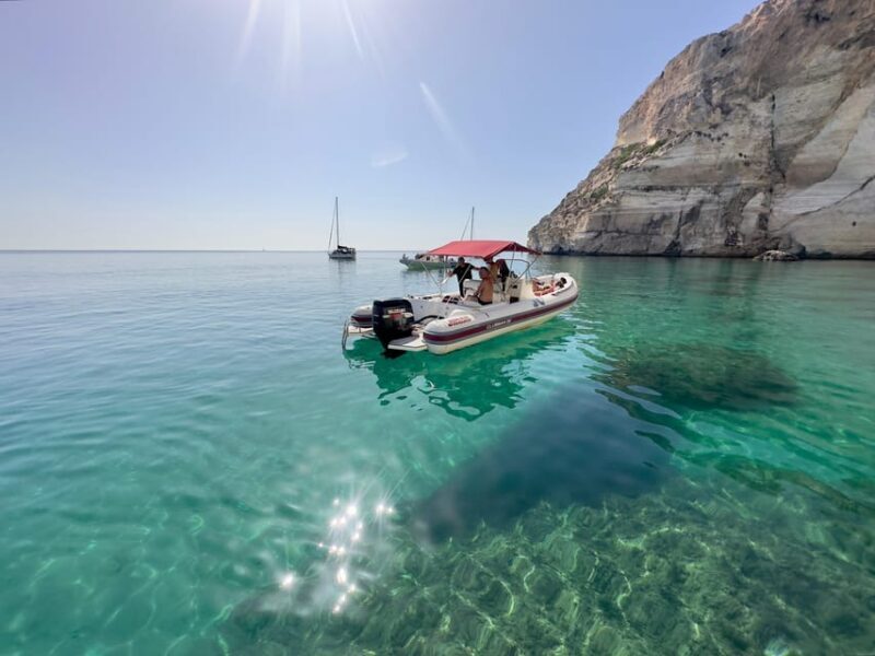 Cagliari: Boat Tour snorkeling Sella con con aperitivo - Key Points  