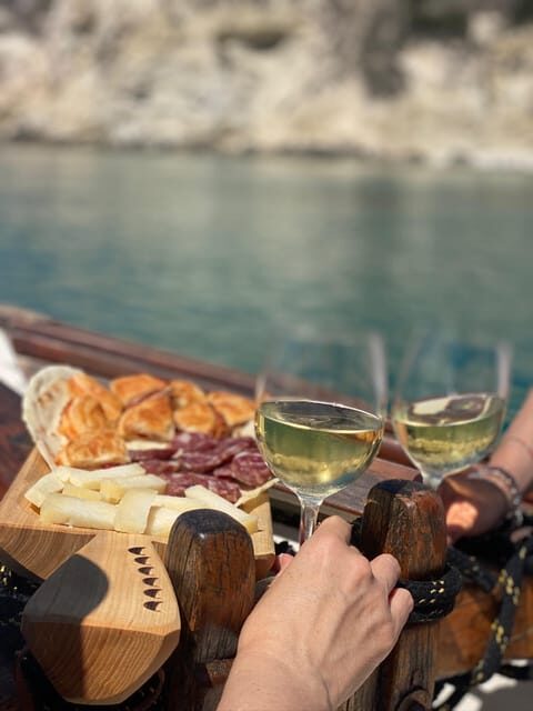 Cagliari: Classic Boat tour along the gulf with tasting. - Final Thoughts