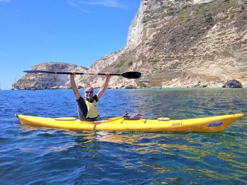 Cagliari: Guided Kayak Excursion in the Gulf of Cagliari - An In-Depth Look at the Tour