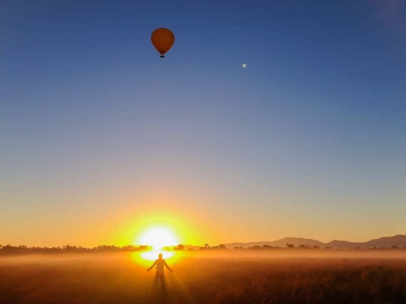 Cairns: Hot Air Balloon Flight with Transfers - Key Points