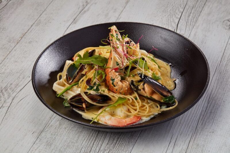 Cairns: Night at the Aquarium Guided Tour - Practical Details and Considerations