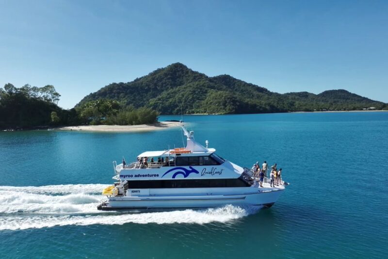 Cairns: Outer Great Barrier Reef & Dunk Island Small Group - The Sum Up
