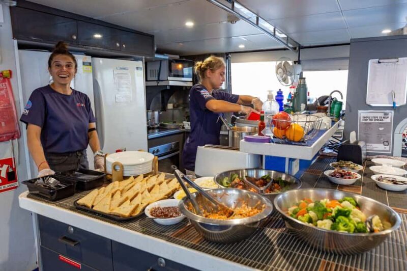 Cairns: Pro Dive Great Barrier Reef 3 Day/2 Night Dive Trip - Food and Drink