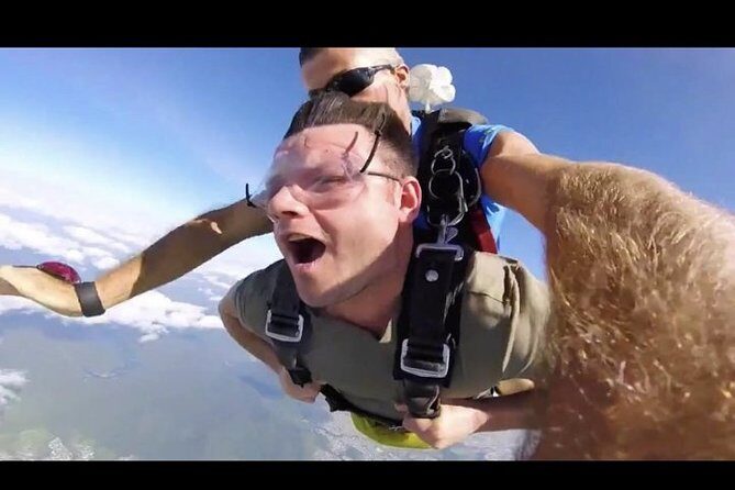 Cairns: Tandem Skydive Experience over Reef & Rainforest - FAQ