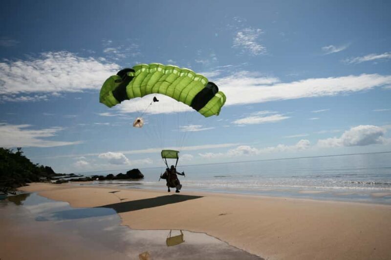 Cairns: Tandem Skydive - Who Would Love This Tour?