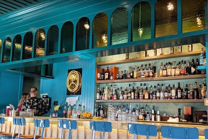 Calgary Bar Crawl: Cruisin' Calgary - Accessibility and Practical Tips