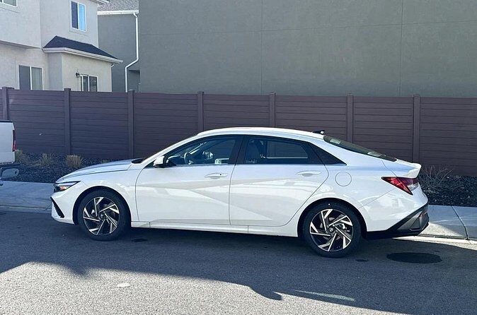 Calgary to Banff Airport Transfer Reliably to the Rockies - Who Would Benefit Most?