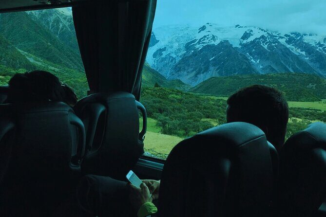 Calgary YYC Airport: Affordable Shared Shuttle to Banff & Canmore - Why This Shuttle Works for You