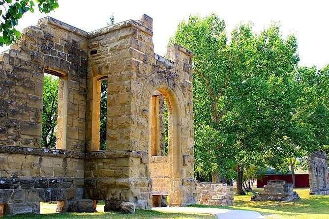 Calgary YYC Airport to Downtown Calgary Hotels - Key Points