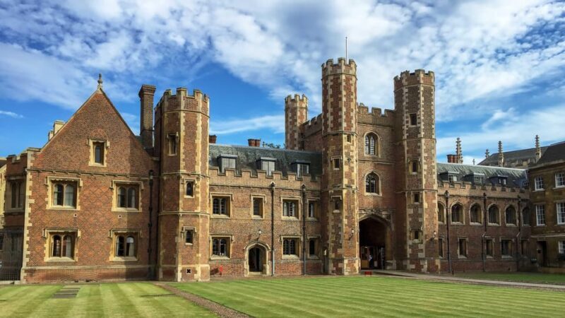 Cambridge: University Walking Tour - Exploring Cambridge: A Guide to the University Walking Tour