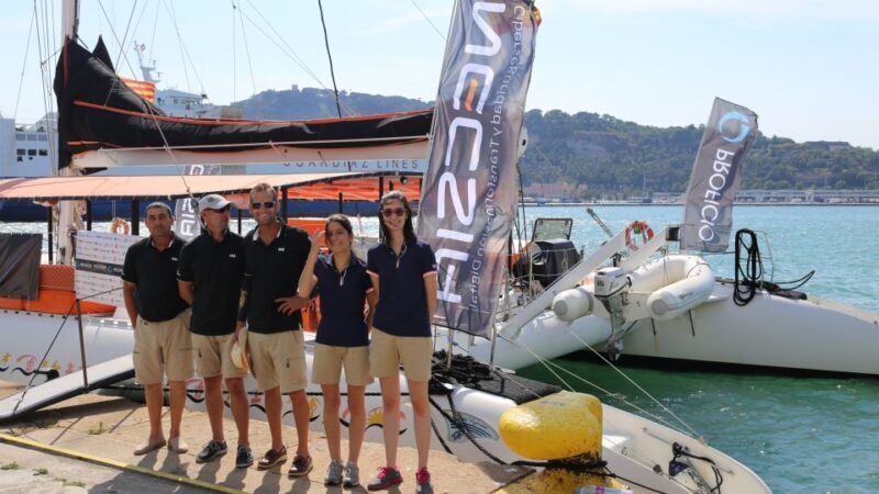 Cambrils: Catamaran Day Cruise with BBQ and Drinks - Comfort and Crew Experience