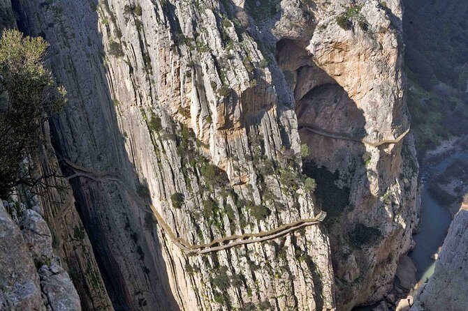 Caminito del Rey Small Group Tour from Malaga with Picnic - Key Points