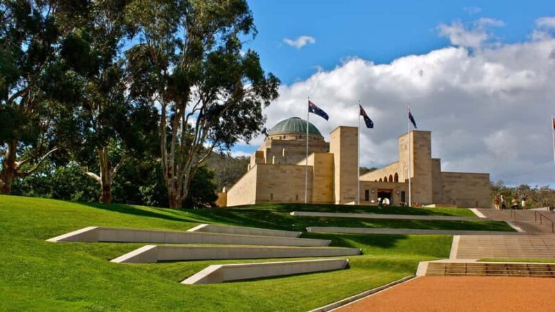 Canberra: City Highlights Day Tour with Entrance Fees - Exploring Canberra: The City Highlights Day Tour — Is It Worth It?