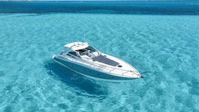 Cancun: 52-Foot Yacht Rental - An In-Depth Look at the Yacht Experience