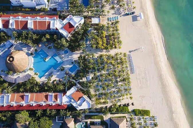 Cancun Airport and Viva Azteca by Wyndham Private Shuttle - Real Experiences and Practical Insights