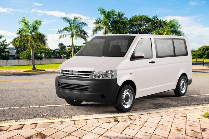 Cancun Airport Hotel Private Transfer by Minivan - The Price and Its Value