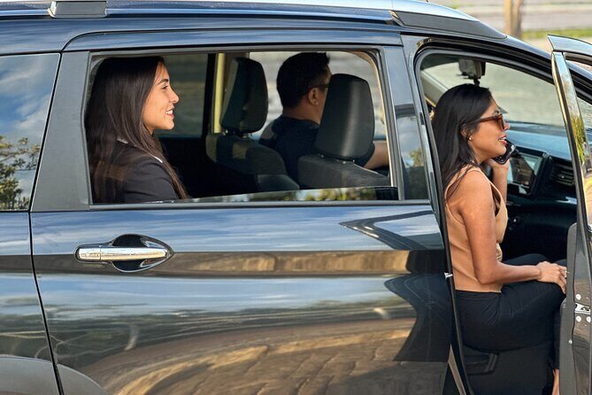 Cancun Airport: Private transportation in sedan/van - Key Points