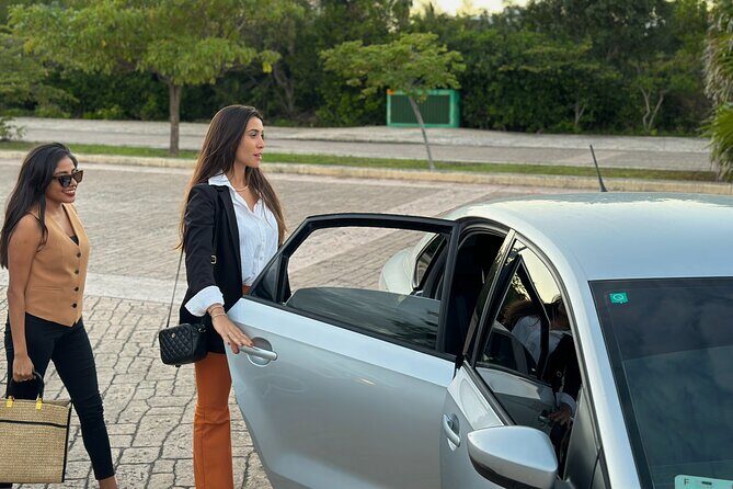 Cancun Airport: Private transportation in sedan/van - The Booking Experience and Communication