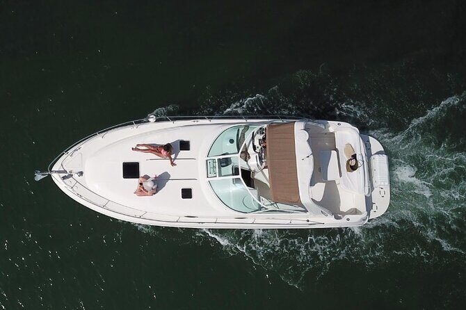 Cancun Bay Private 2-Hour on a Luxury Yacht - Key Points