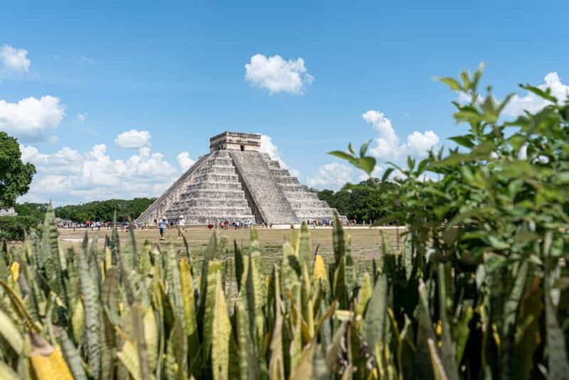 Cancun: Chichen Itza Early Tour with Transportation & Lunch - The Guided Experience