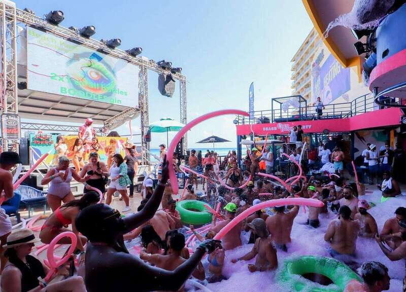Cancún: Coco Bongo Beach Party Celebrity Package - Key Points