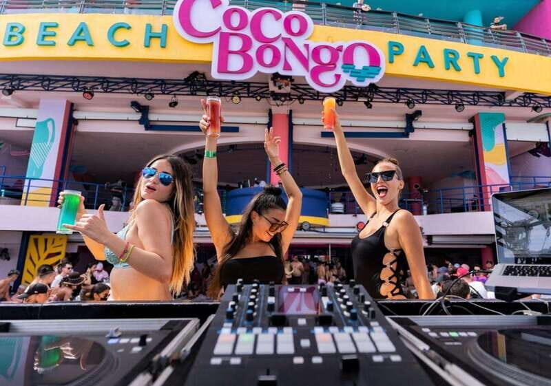 Cancún: Coco Bongo Beach Party Experience - A Deep Dive into the Coco Bongo Beach Party