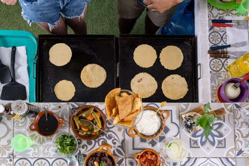 Cancun: Handmade Traditional Mexican Tortilla Making Class - Key Points