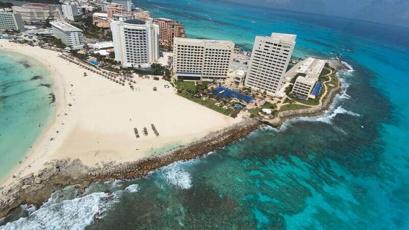 Cancun Hotel Zone: Panoramic Flight - Why a Panoramic Flight Over Cancun Is Worth It