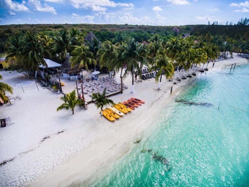 Cancun: Isla Mujeres Catamaran Ride, Open Bar & Buffet Lunch - FAQ