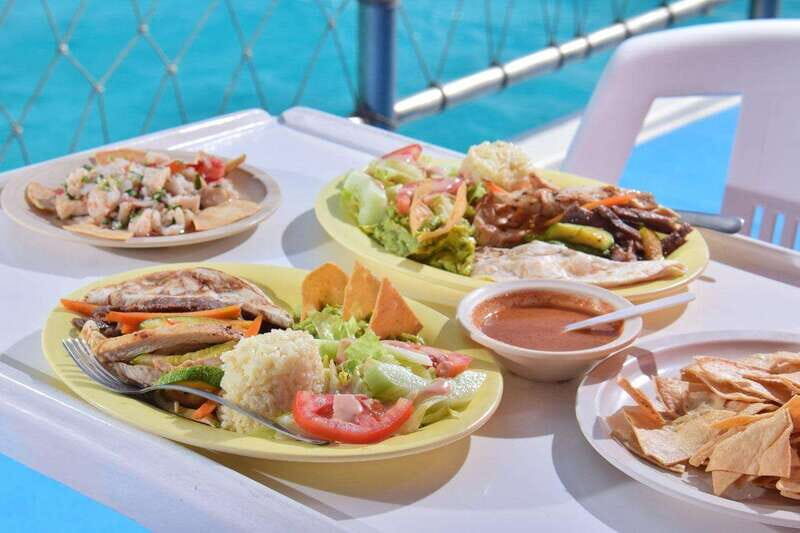 Cancun: Isla Mujeres Full Day Dancer Cruise - Key Points