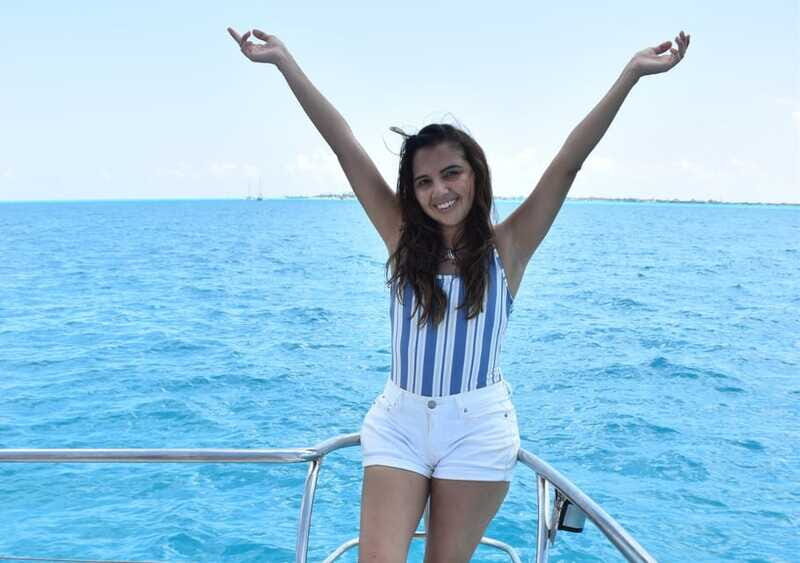 Cancun: Isla Mujeres Only Adults Catamaran, drinks & snorkel - Key Points