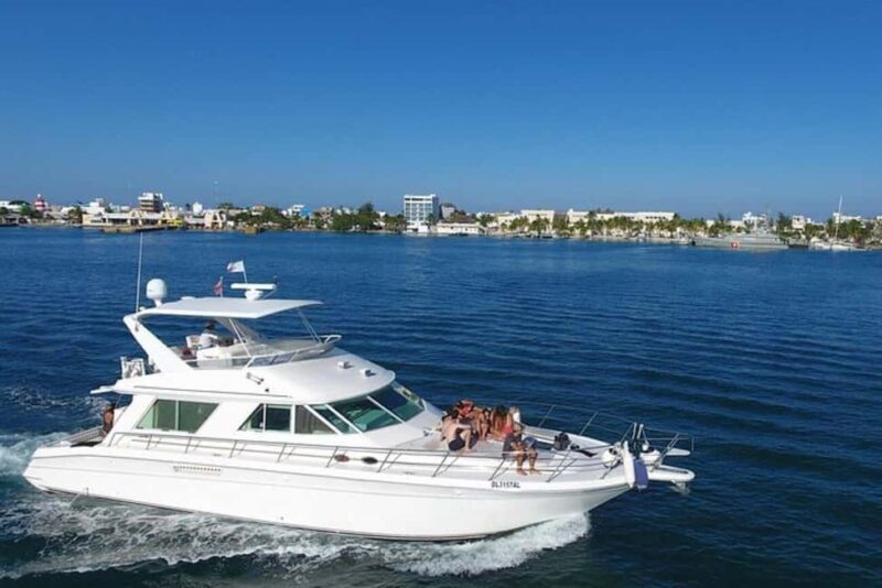 Cancun: Luxury Yacht Tour to Isla Mujeres Chef #GMBSR55FUN - Why Choose a Luxury Yacht Tour to Isla Mujeres?