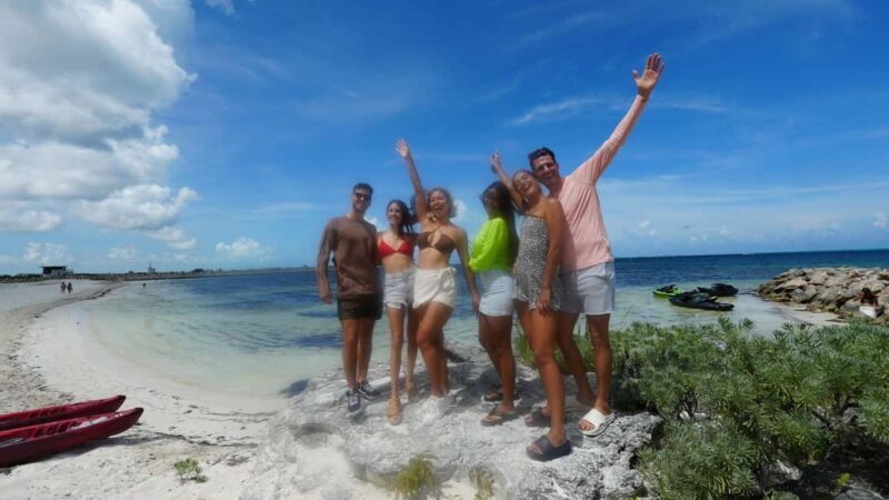 Cancun: Mopeds Adventure! 90 min Guided Tour in Hotel Zone - FAQ