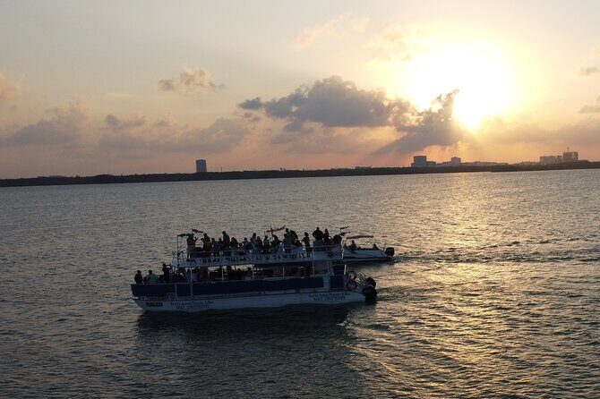Cancun Night Party Boat - An Overview of the Cancun Night Party Boat Experience